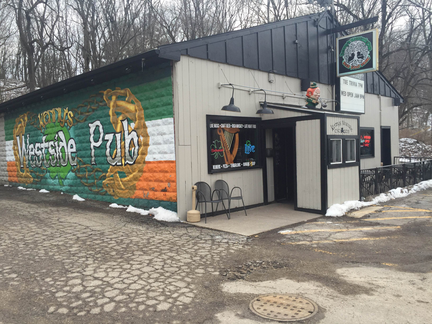 Kenny’s Westside Pub offers original experience – The Bradley Scout