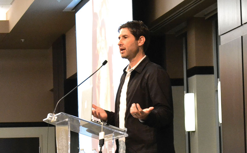 Best-selling author built on basketball and books – The Bradley Scout