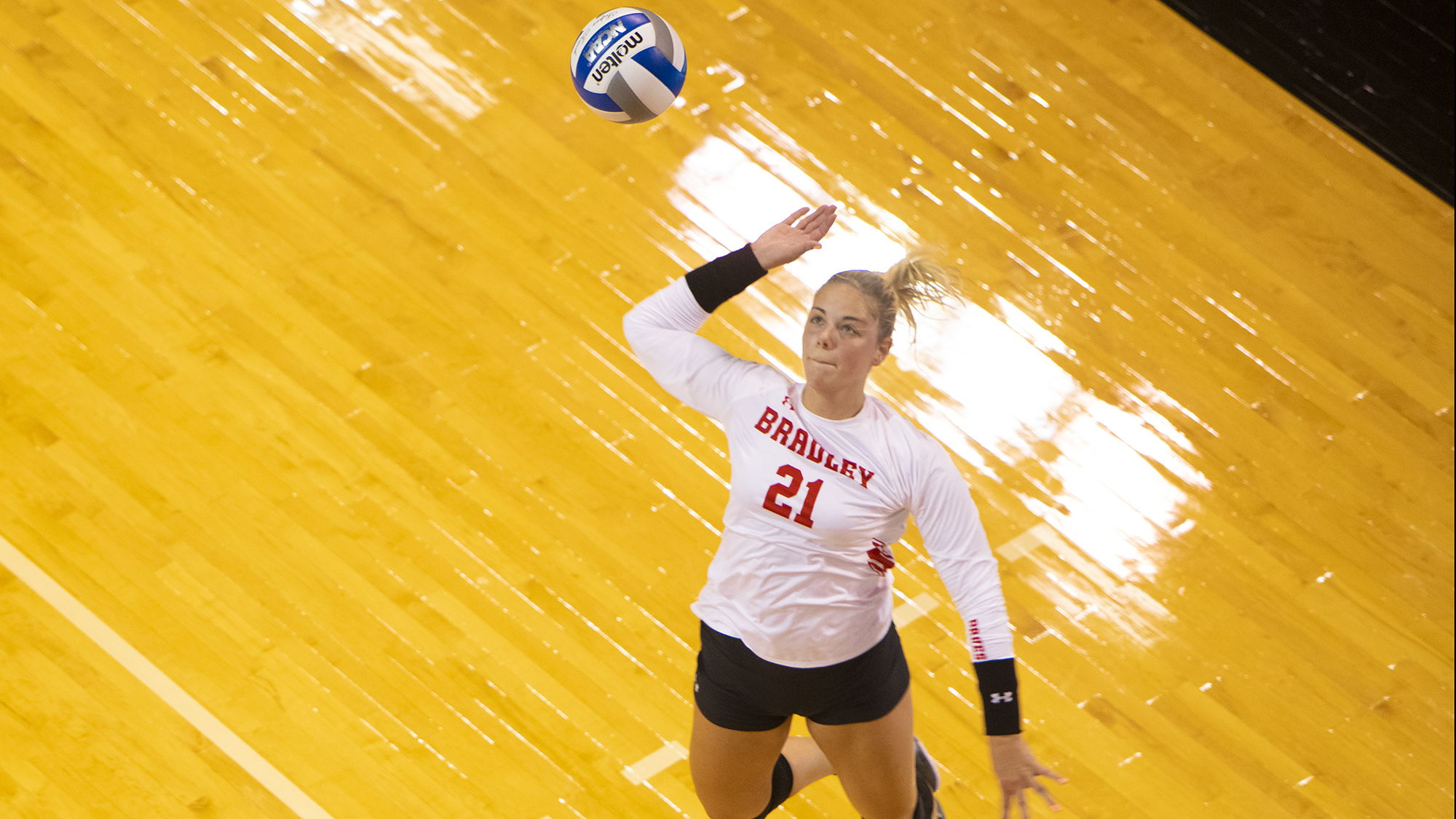 Volleyball chases a rhythm – The Bradley Scout