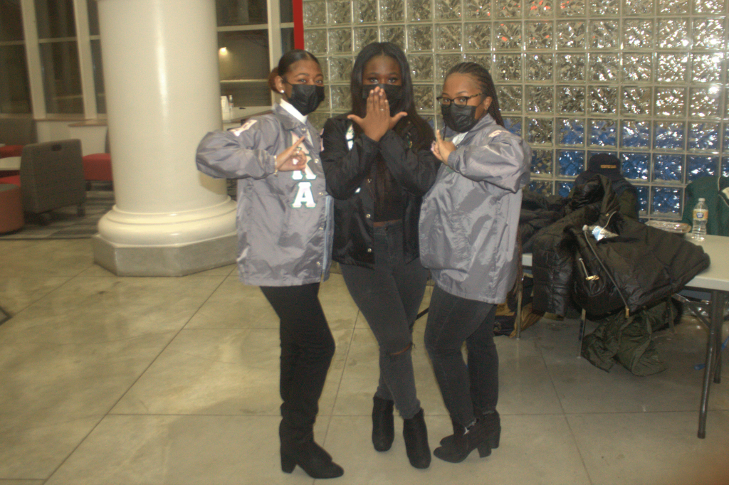 Photo gallery: NPHC greek life stroll in student center – The Bradley Scout